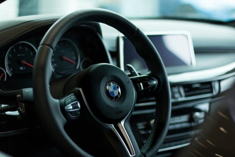 ACC (Adaptive Cruise Control) - definicja pojęcia, zastosowanie